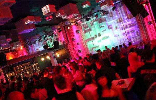 ESSENCE, Essen - Clubs und Discotheken